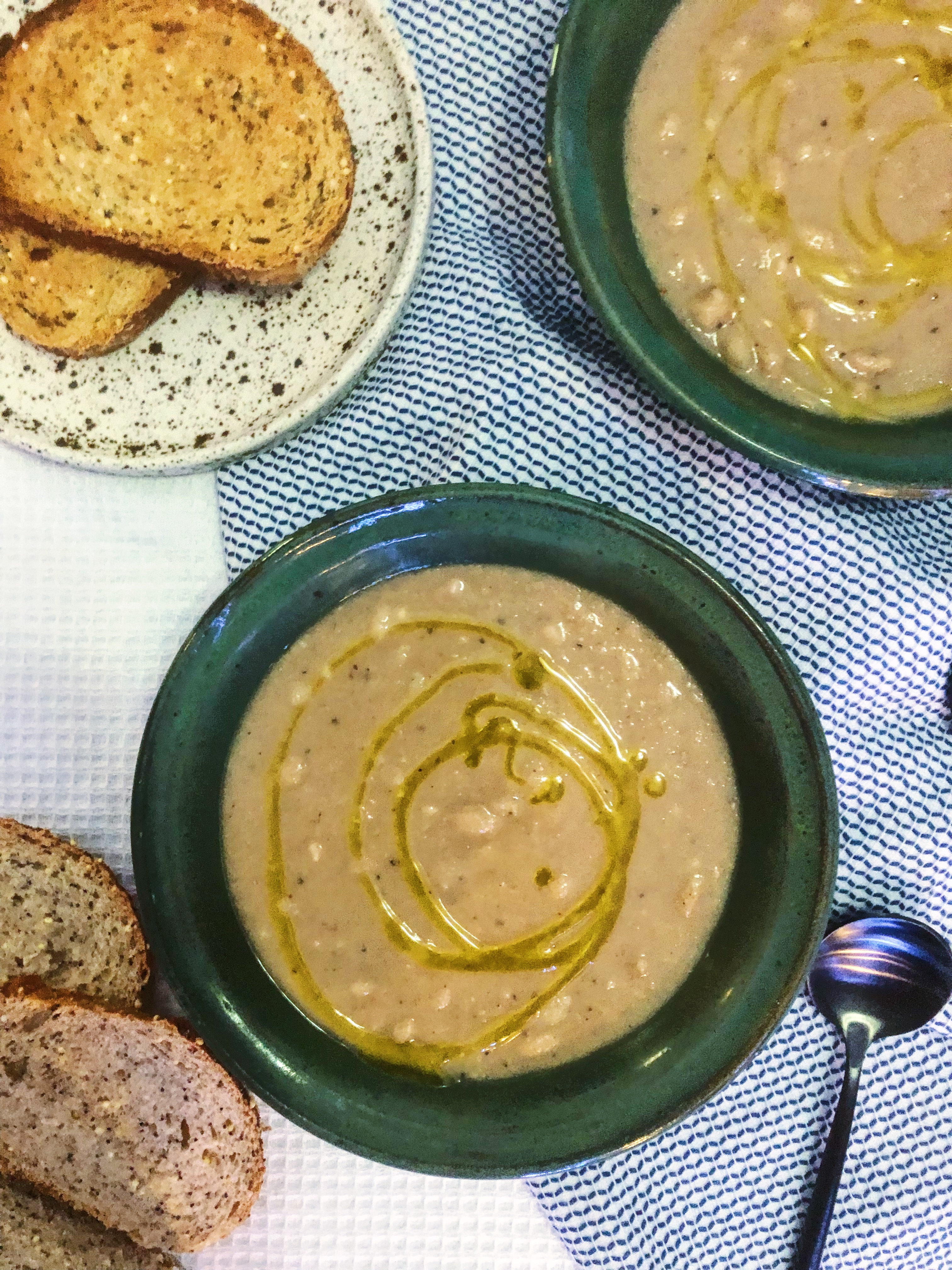 Aly Eats Food – Delicious Recipes and City Guides!